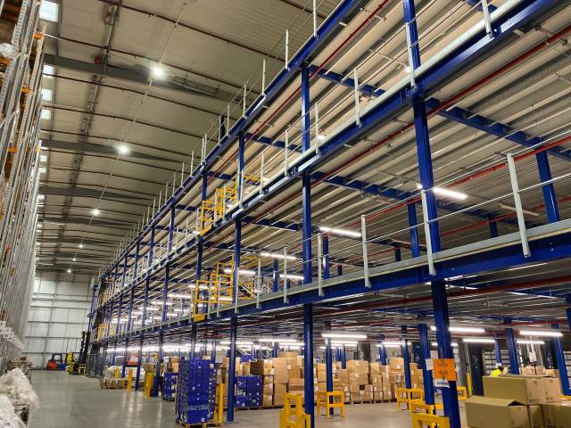Whichwarehouse | Warehouse in Lutterworth, W203358